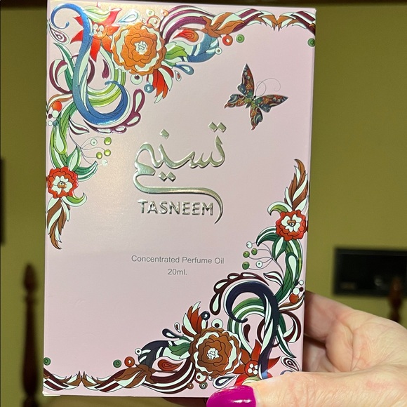 Afnan UAE | Bath & Body | Nib Tasneem Concentrated Scented Oil 2ml ...